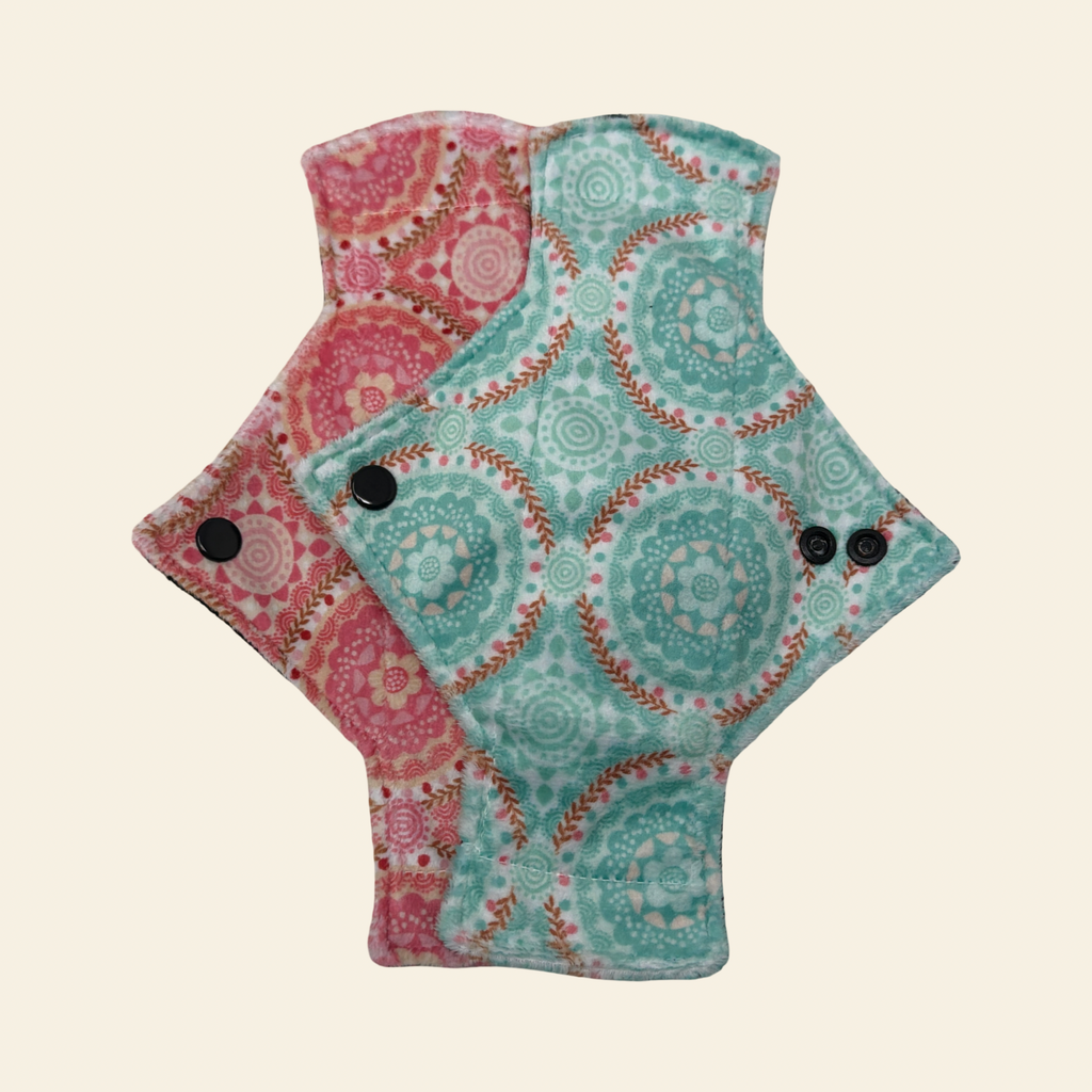 Medallion Minky Light Flow Day Pad Set – Tree Hugger Cloth Pads